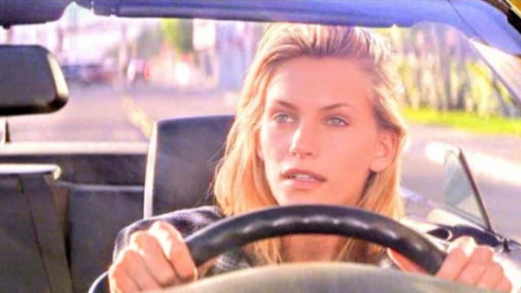 10 Crazy Good Movies Where Aliens Pretend To Be Humans - Finance Quick Fix